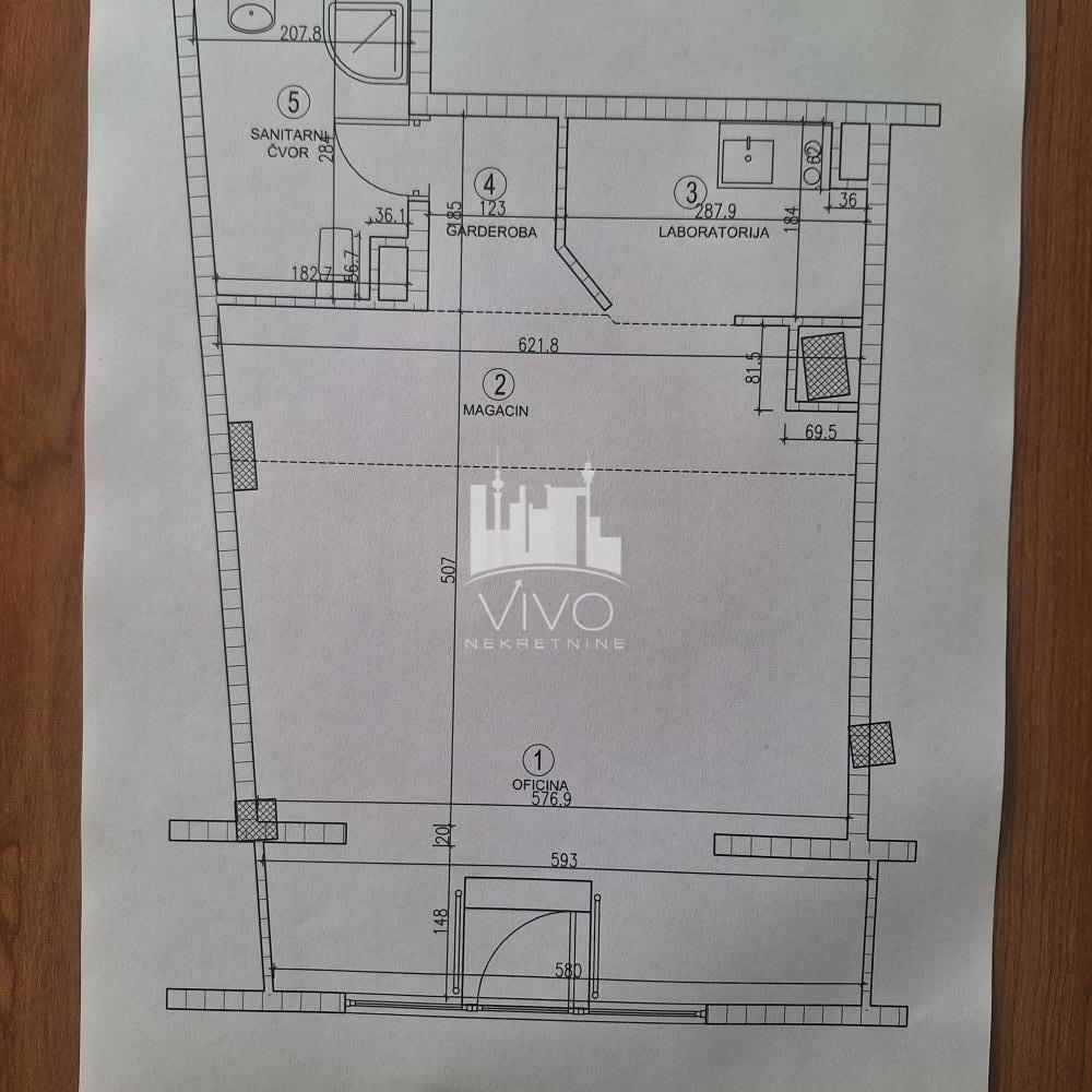 Stan u prizemlju adaptiran u lokal-PP,parking ID#1823
400 €
