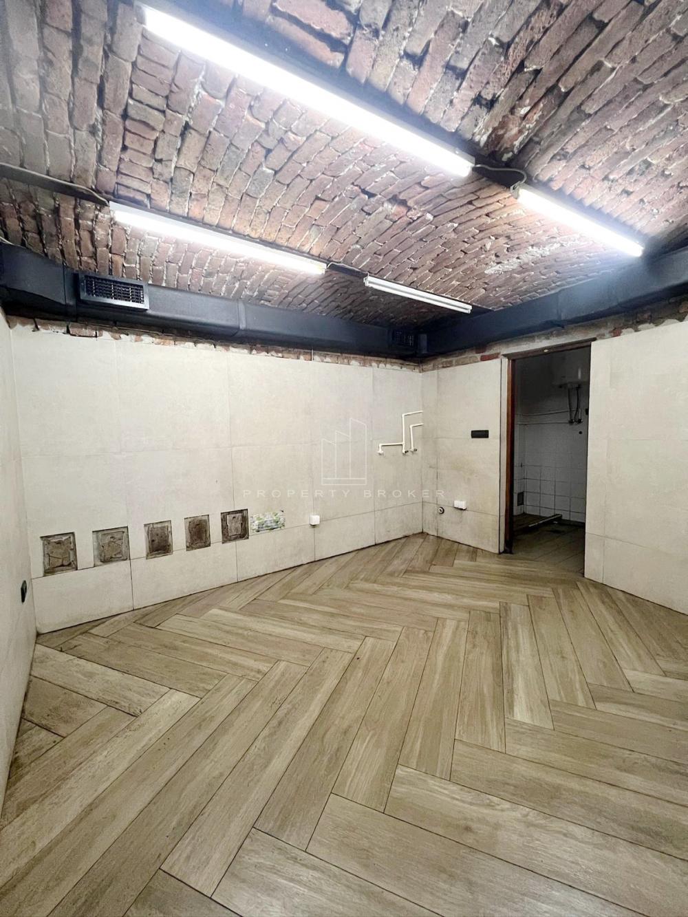 Prestižna lokacija, odličan za poslovni prostor ID#4727
159.000 €