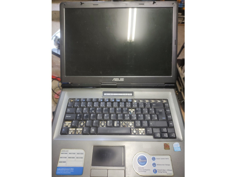 Asus laptop za delove