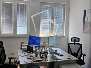 Poslovni prostor za Izdavanje