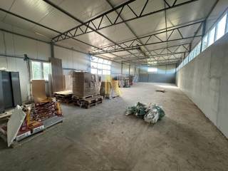 Industrijska nekretnina za Izdavanje
