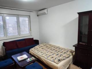 Jednosoban stan prvi sprat, Novi Sad