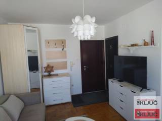 Jednosoban stan novo, prvi sprat, Novi Sad