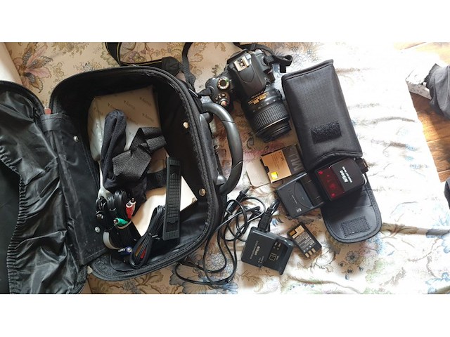 Nikon D60 DSLR Camera