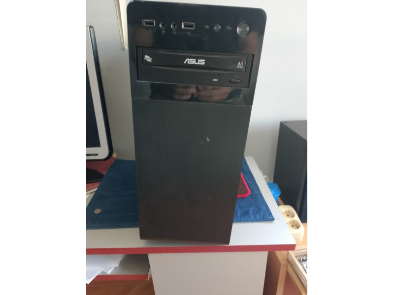 kompjuter desktop