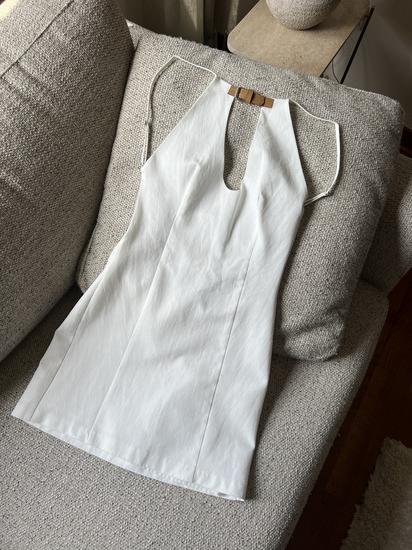 SNIZENJE Mini haljina sa otvorenim ledjima ZARA