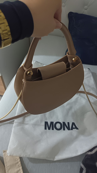 Mona torbica