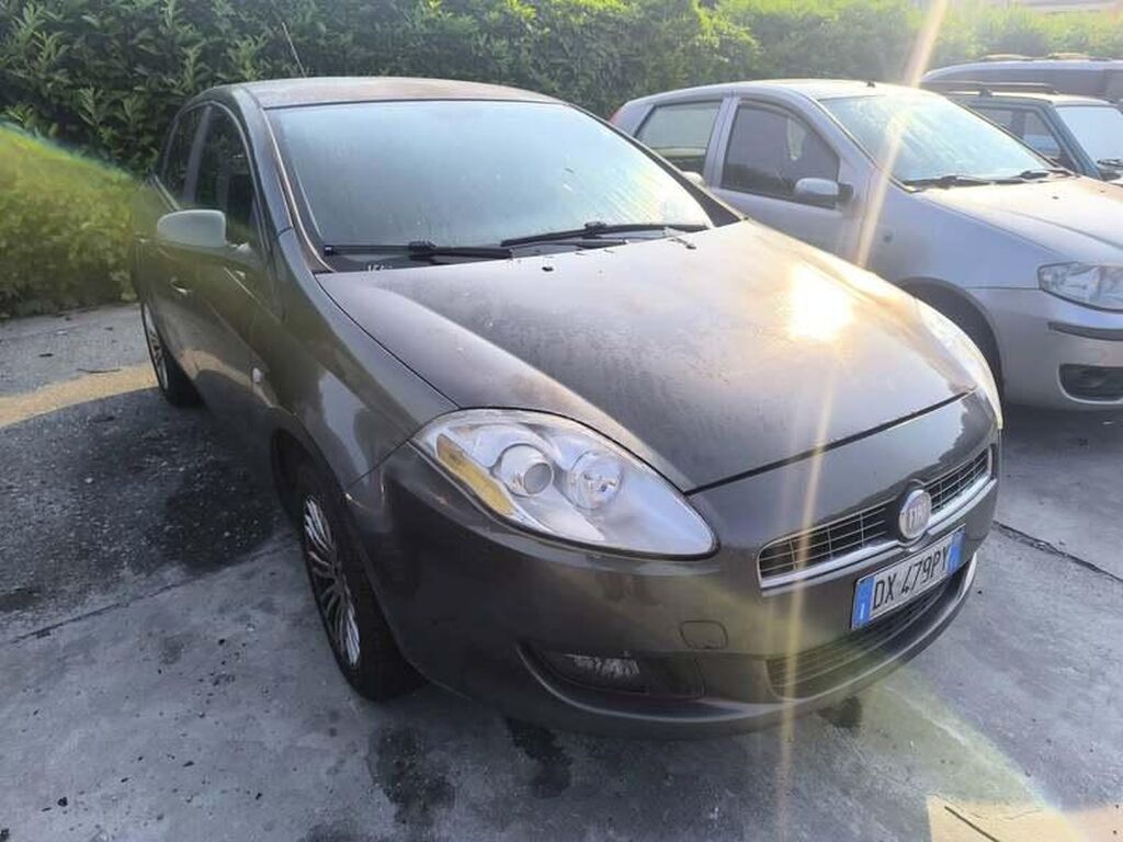 FIAT BRAVO 2010. GOD. - KOMPLETAN AUTO U DELOVIMA | Fiat Bravo