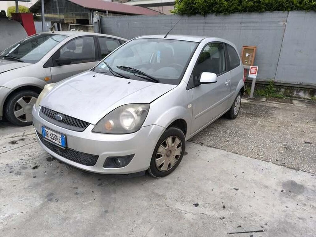 FORD FIESTA 2007. GOD. - KOMPLETAN AUTO U DELOVIMA | Ford Fiesta