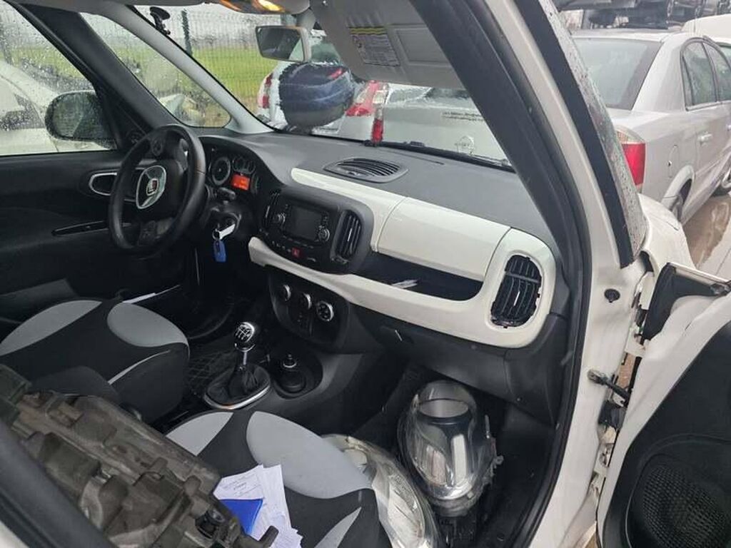 FIAT 500L 2015. GOD. - KOMPLETAN AUTO U DELOVIMA | AUTO DELOVI RS –