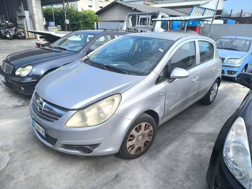 LEVI RETROVIZOR ZA OPEL CORSA D OD 2006. DO 2011. GOD. | Levi