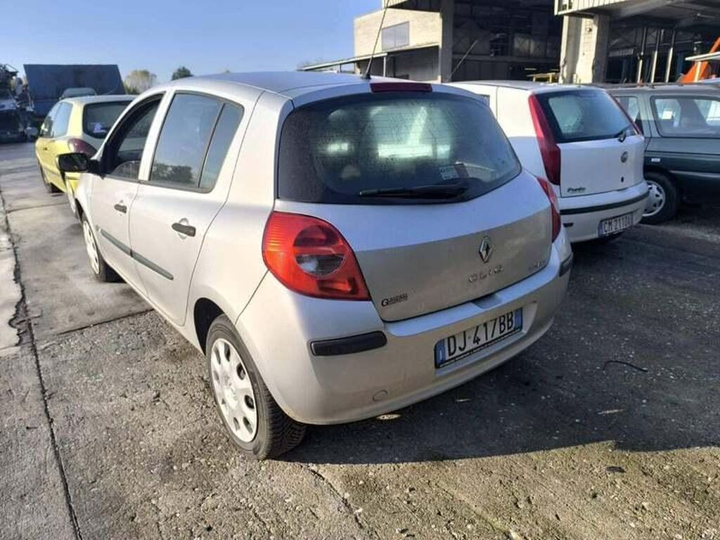 MIKROPREKIDAC GEPEK VRATA ZA RENAULT CLIO OD 2005. DO 2009. GOD. |