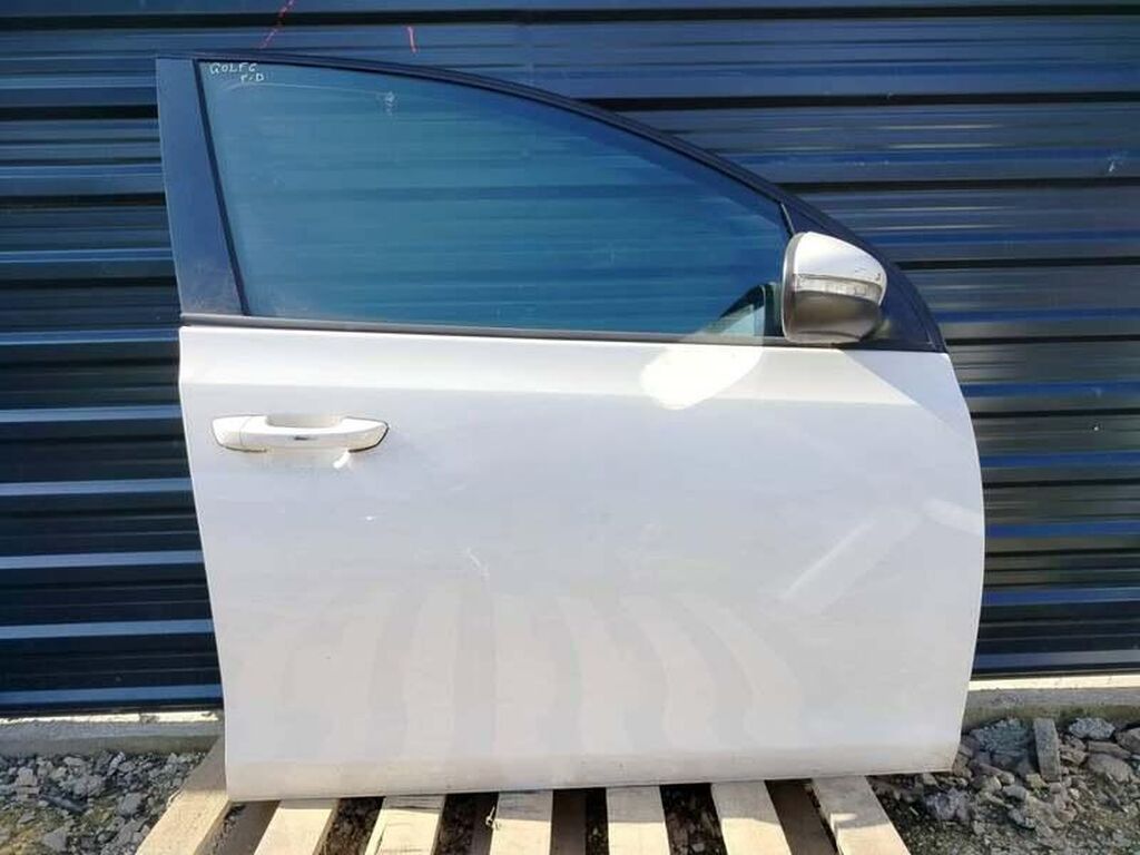 PREDNJA DESNA VRATA ZA VOLKSWAGEN GOLF 6 OD 2008. DO 2012. GOD. |