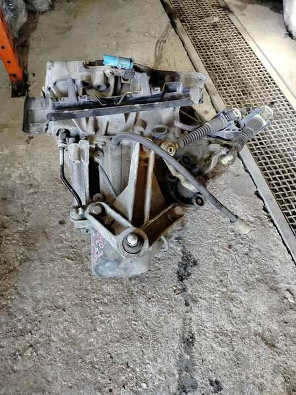MENJAČ 1.2 BENZIN 5.BRZINA ZA RENAULT CLIO OD 2005. DO 2012. GOD. |