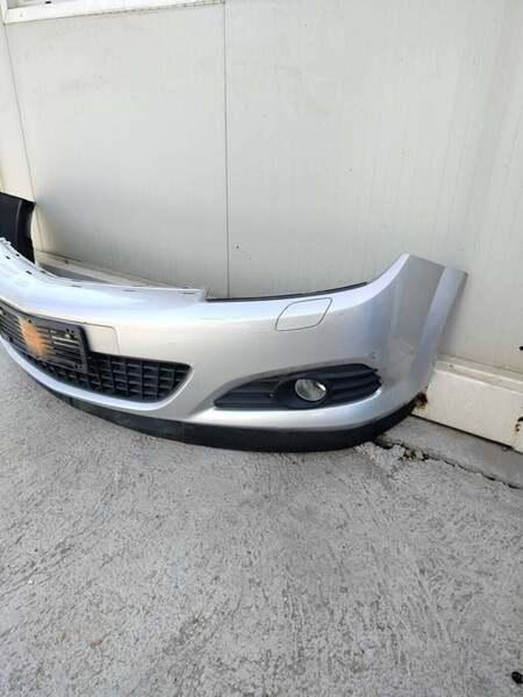 PREDNJI BRANIK ZA OPEL ASTRA H OD 2004. DO 2010. GOD. | Prednji