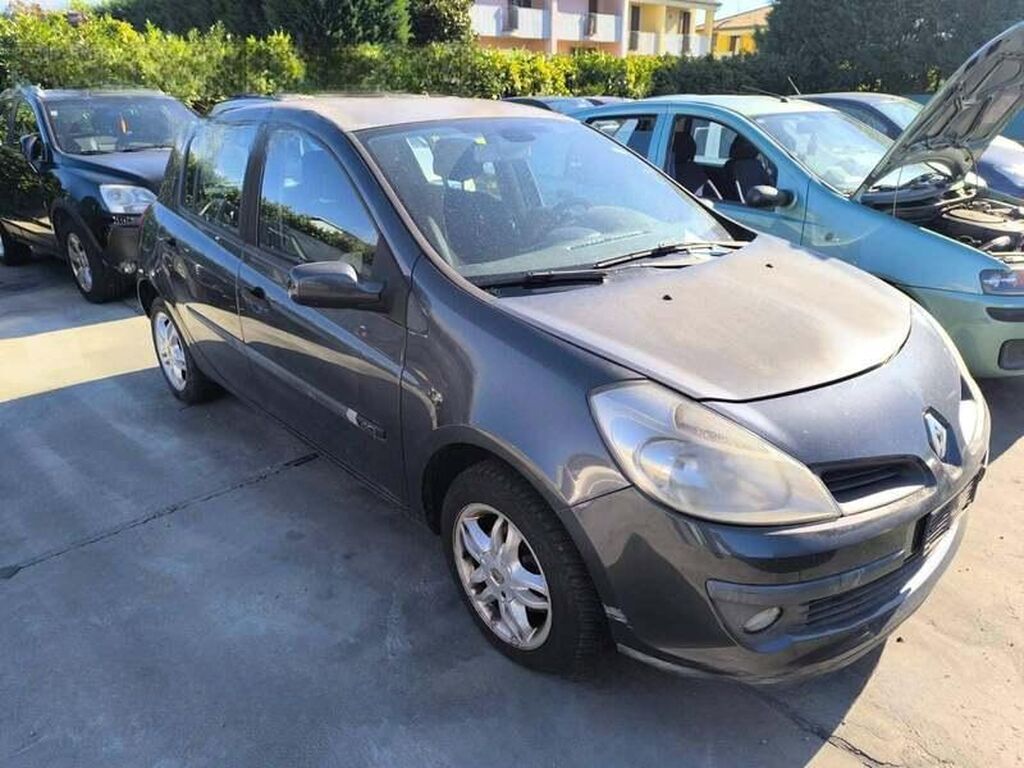DESNO KRILO ZA RENAULT CLIO OD 2006. DO 2009. GOD. | Desno krilo u