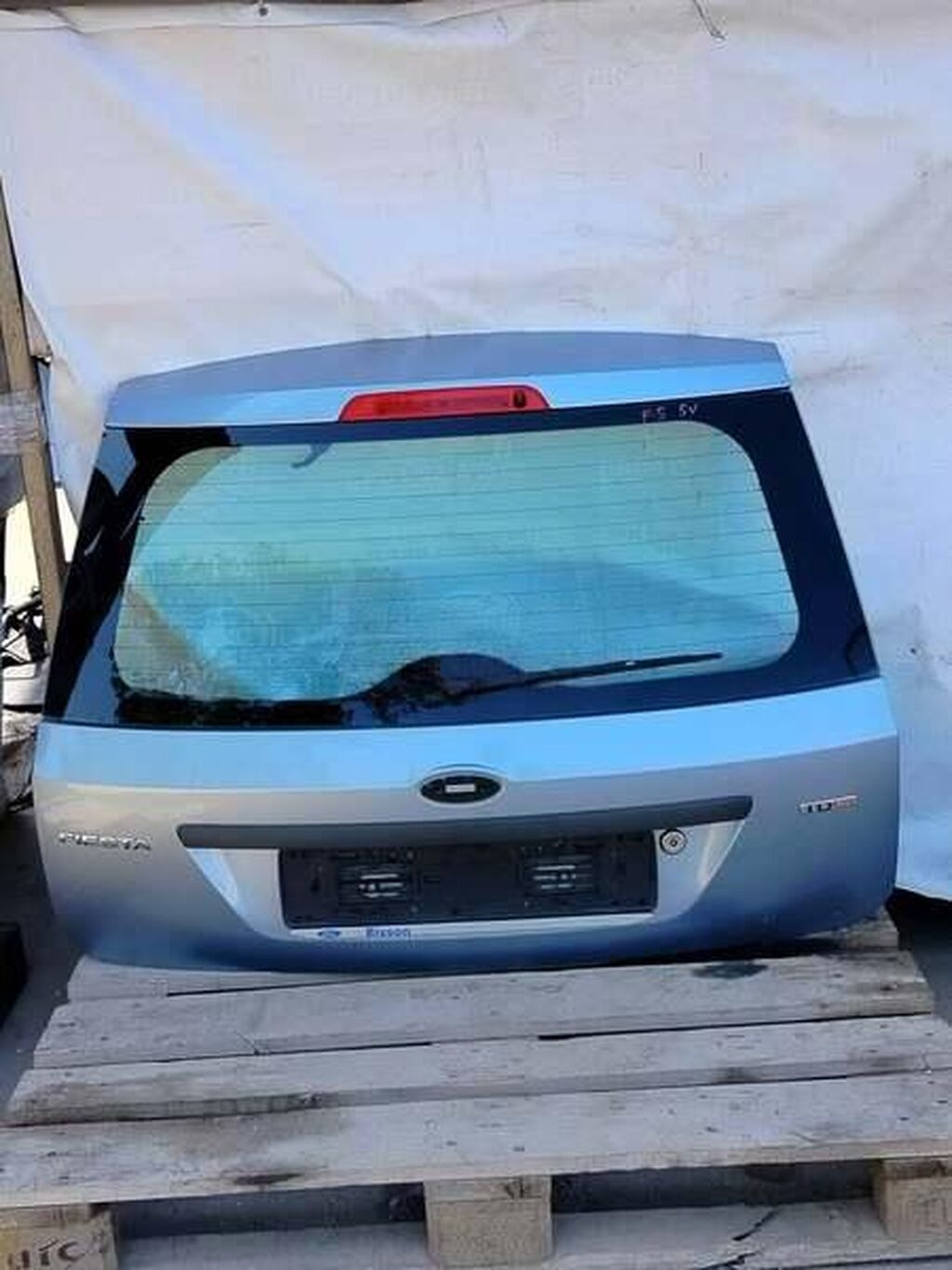 GEPEK VRATA ZA FORD FIESTA OD 2002. DO 2008. GOD. | Gepek vrata Ford