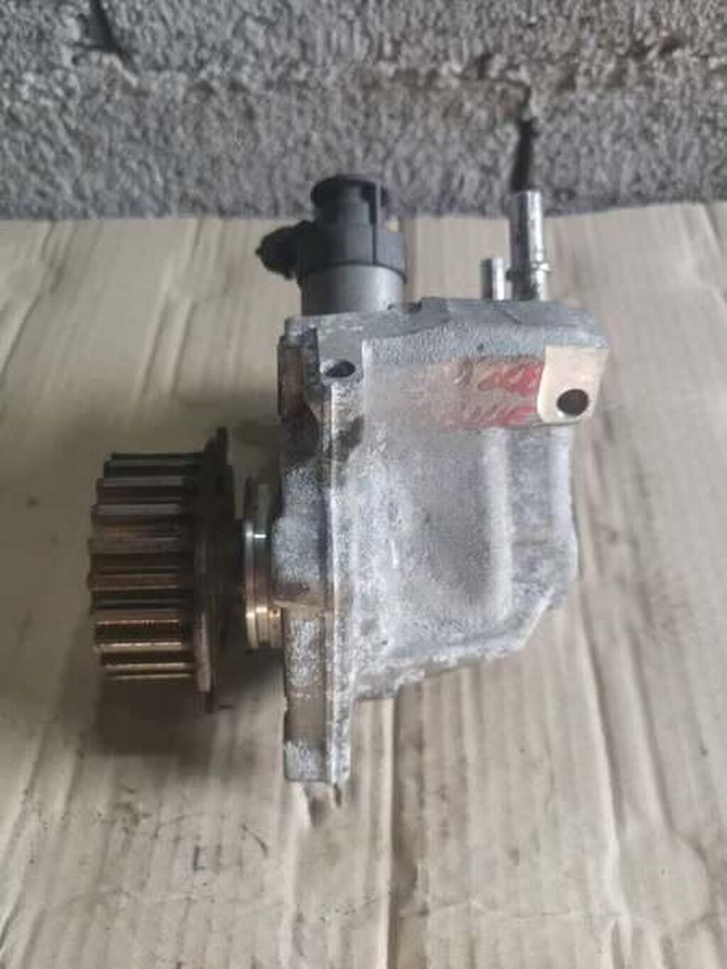 PUMPA VISOKOG PRITISKA 1.6 ZA PEUGEOT 208 OD 2015. DO 2019. GOD. |