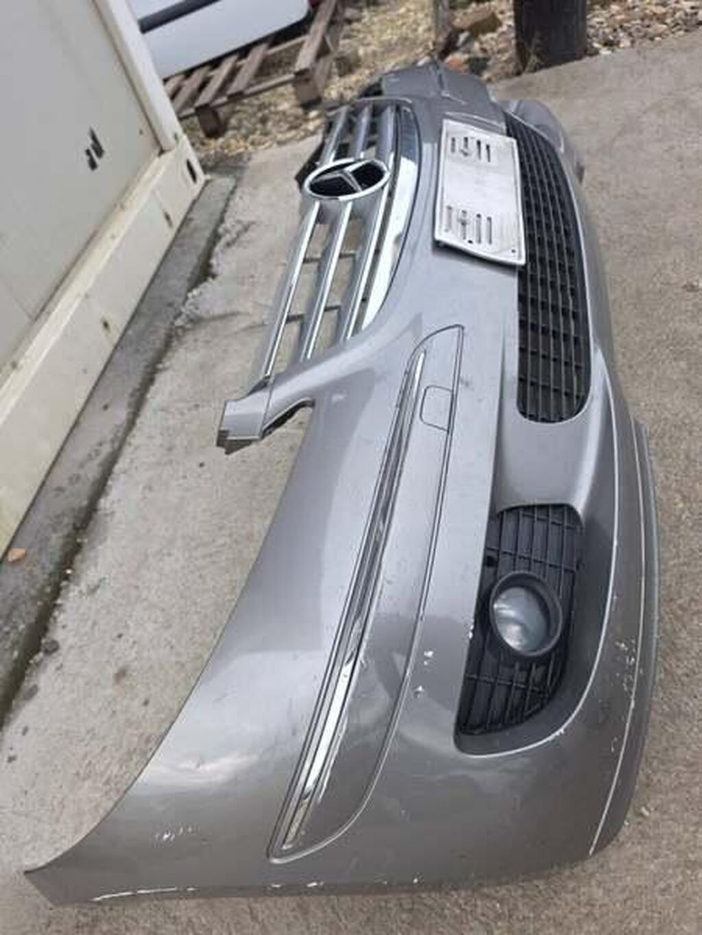 PREDNJI BRANIK BOJA-SIVA ZA MERCEDES BENZ A 180 OD 2004. DO 2012. GOD