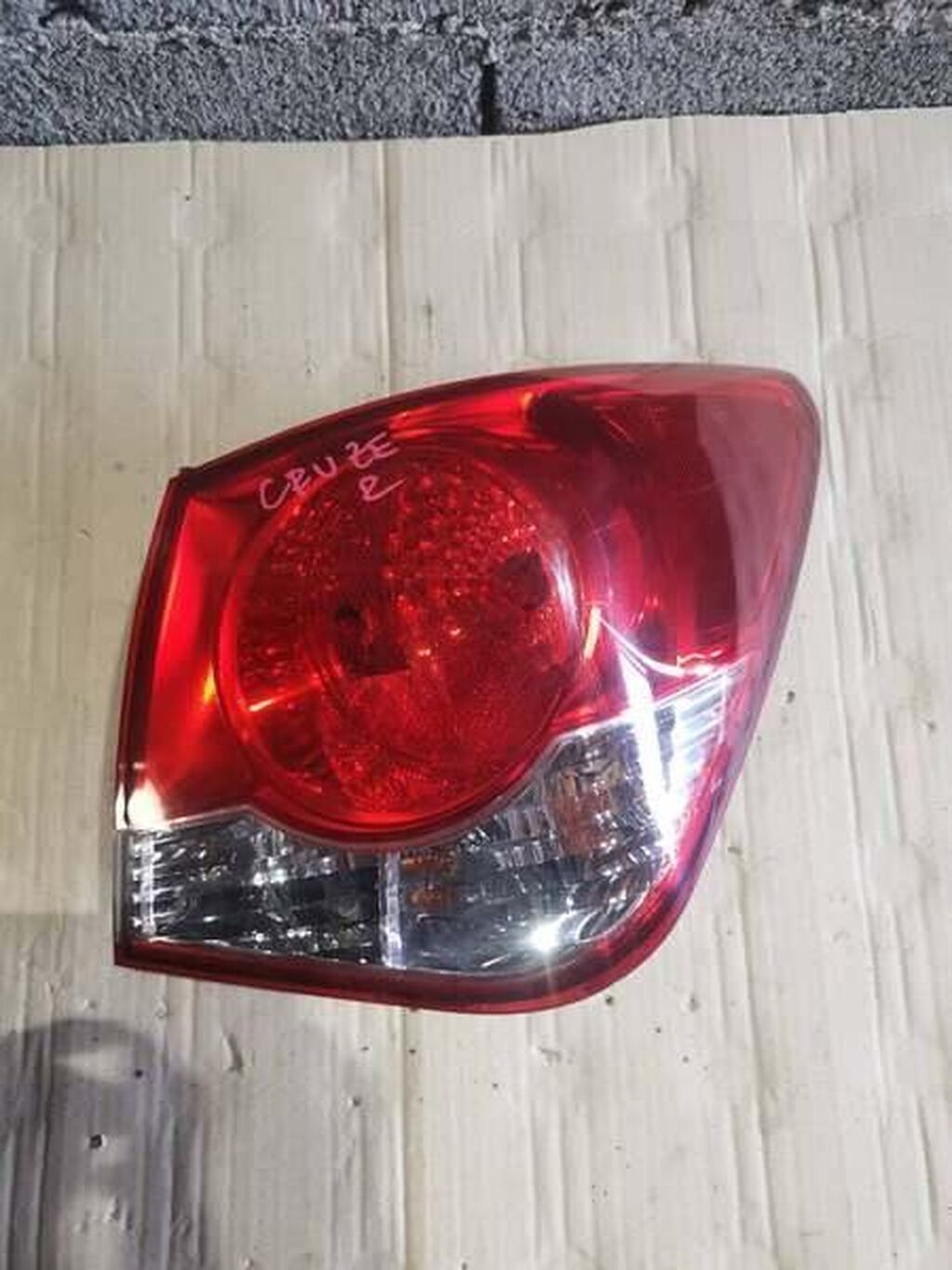 STOP SVETLO DESNO ZA CHEVROLET CRUZE OD 2008. DO 2016. GOD. | Stop