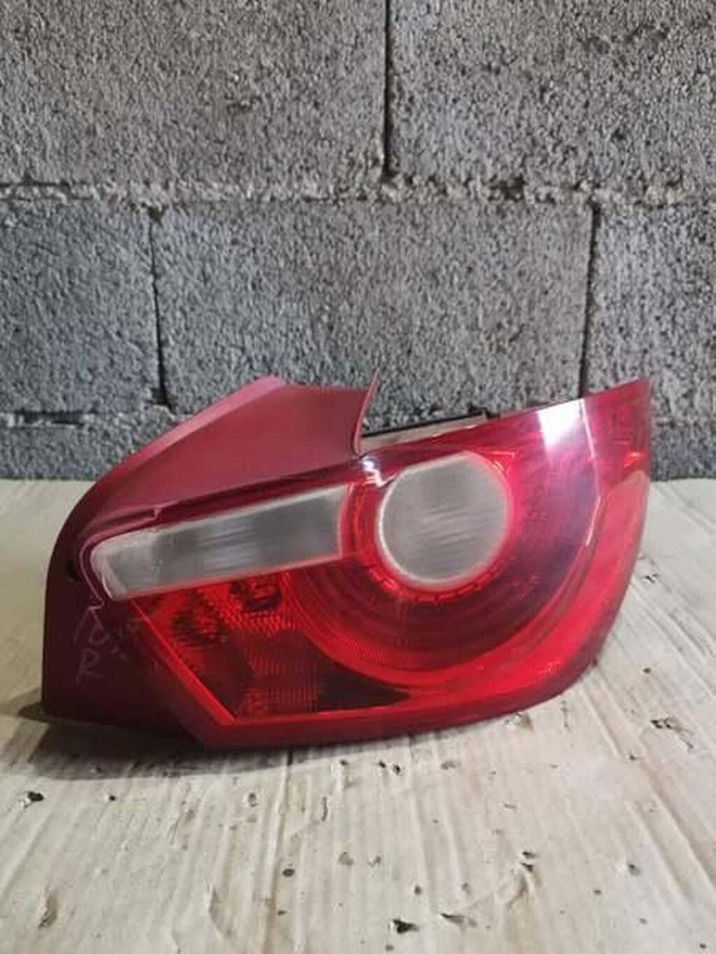STOP SVETLO DESNO ZA SEAT IBIZA OD 2008. DO 2017. GOD. | Stop svetlo