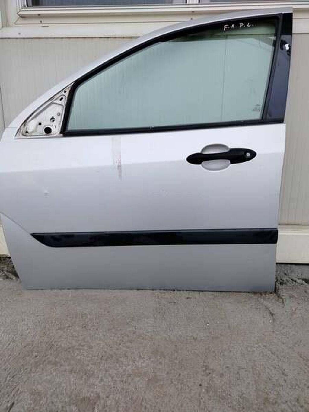 PREDNJA LEVA VRATA ZA FORD FOCUS OD 1998. DO 2004. GOD. | Prednja