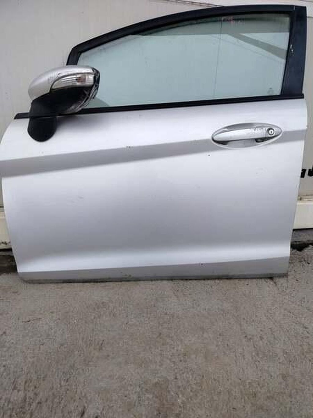 PREDNJA LEVA VRATA ZA FORD FIESTA OD 2008. DO 2017. GOD. | Prednja