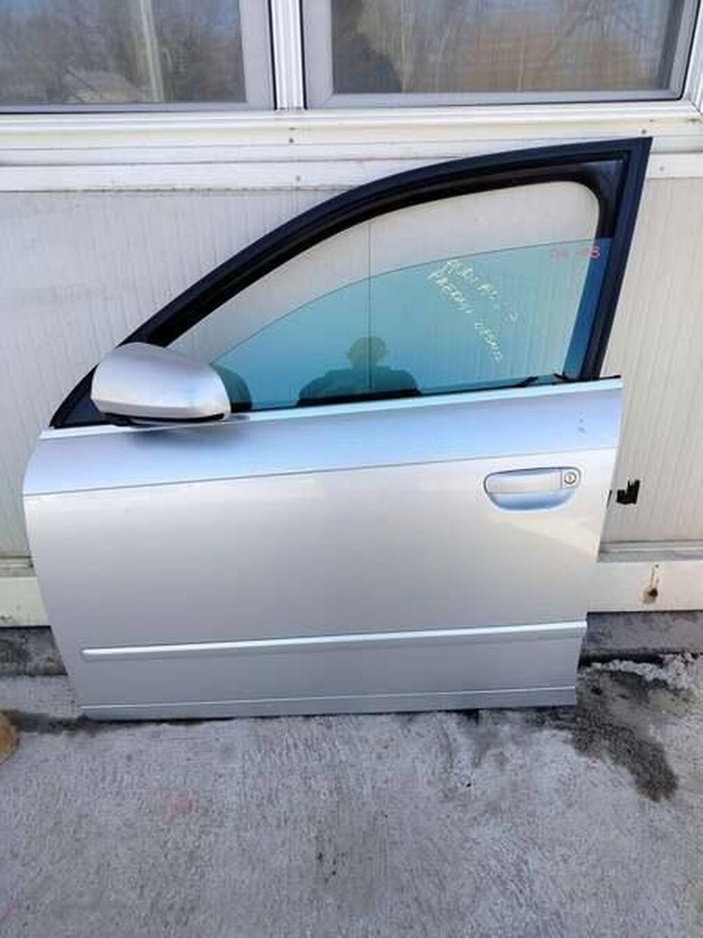 PREDNJA LEVA VRATA A4 B7 ZA AUDI A4 OD 2004. DO 2008. GOD. | Prednja