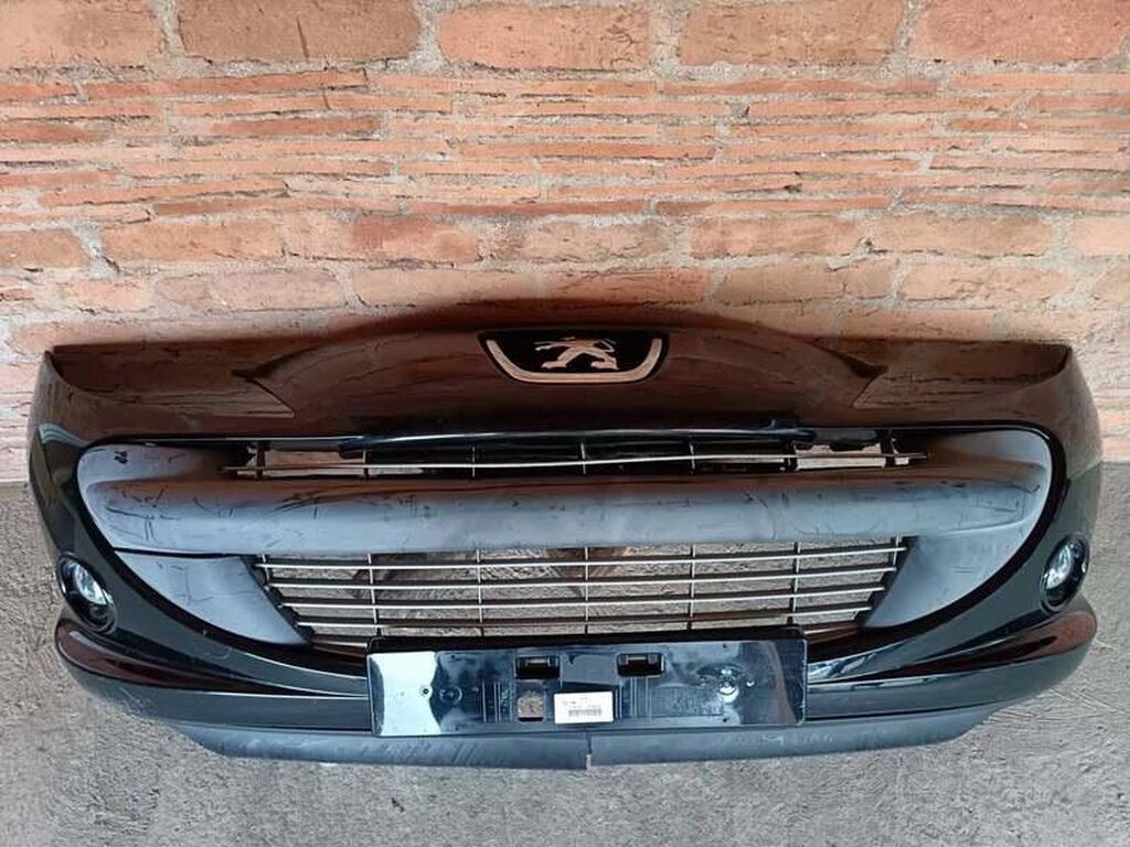 PREDNJI BRANIK CRNI ZA PEUGEOT 206 PLUS OD 2009. DO 2012. GOD. |