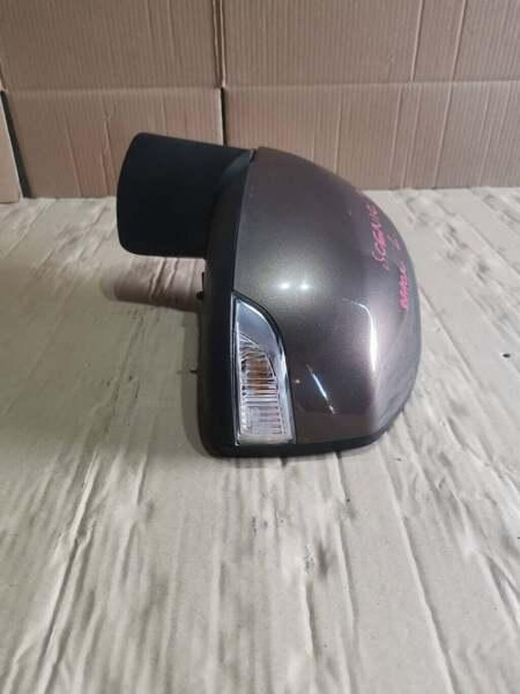 RETROVIZOR LEVI (BOJA BRAON) ZA RENAULT SCENIC OD 2009. DO 2016. GOD