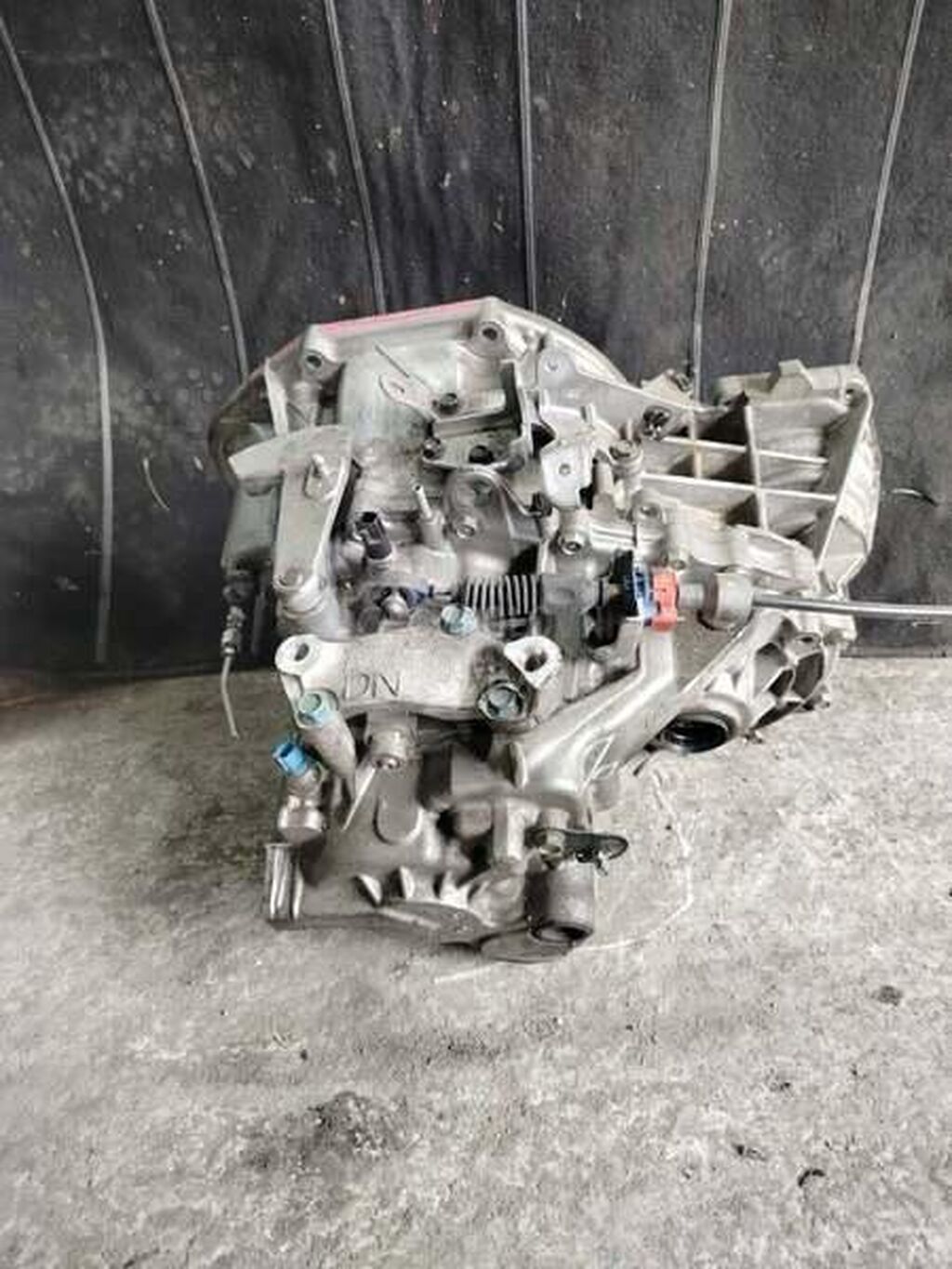 MENJAČ 2.0 DCI ZA NISSAN QASHQAI OD 2007. DO 2013. GOD. | Menjač