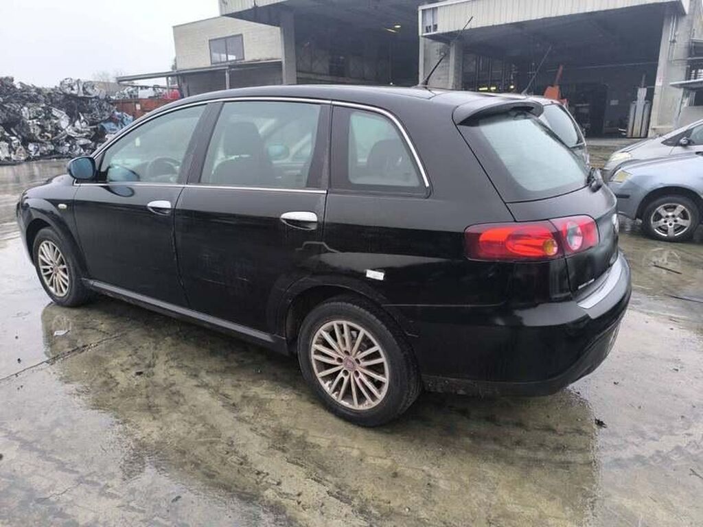 HAUBA ZA FIAT CROMA OD 2007. DO 2011. GOD. | Hauba u odličnom stanju
