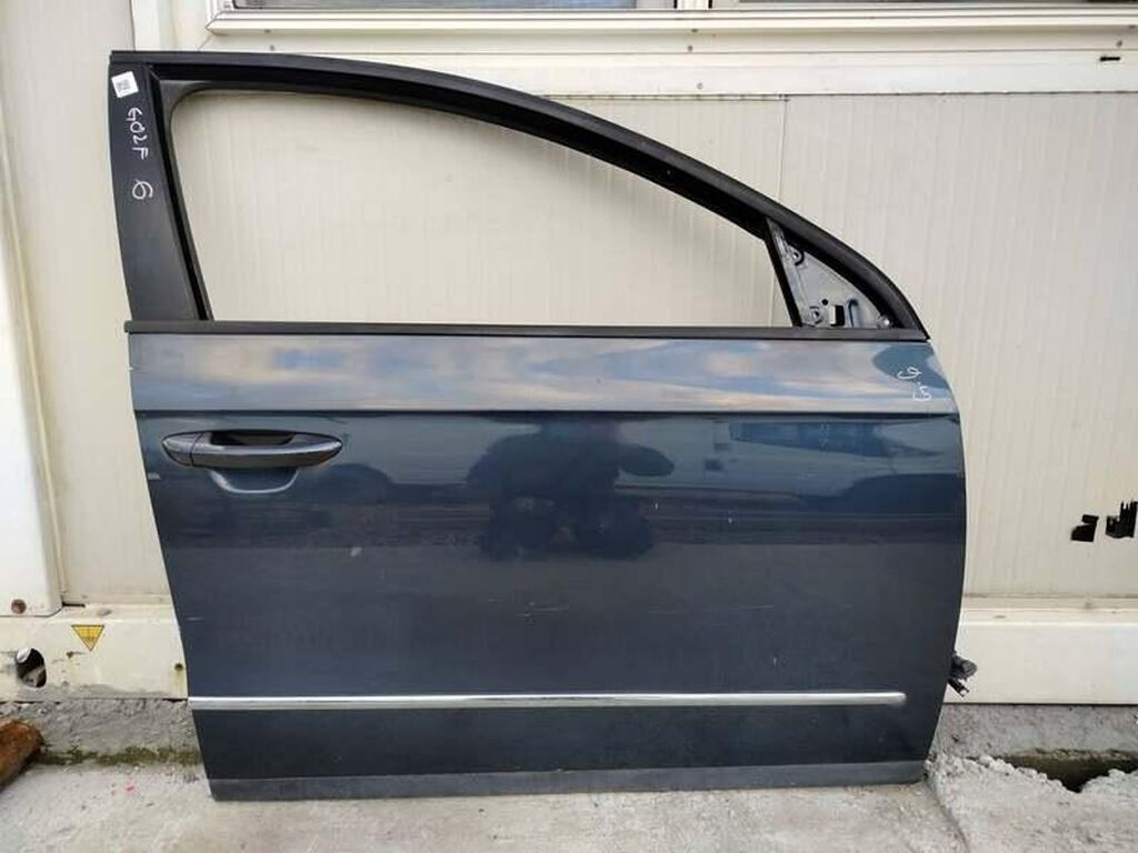 PREDNJA DESNA VRATA ZA VOLKSWAGEN GOLF 6 OD 2008. DO 2012. GOD. |