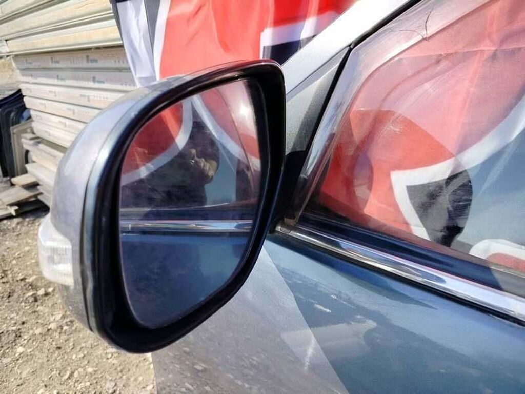 LEVI RETROVIZOR ZA MITSUBISHI OUTLANDER OD 2006. DO 2012. GOD. |