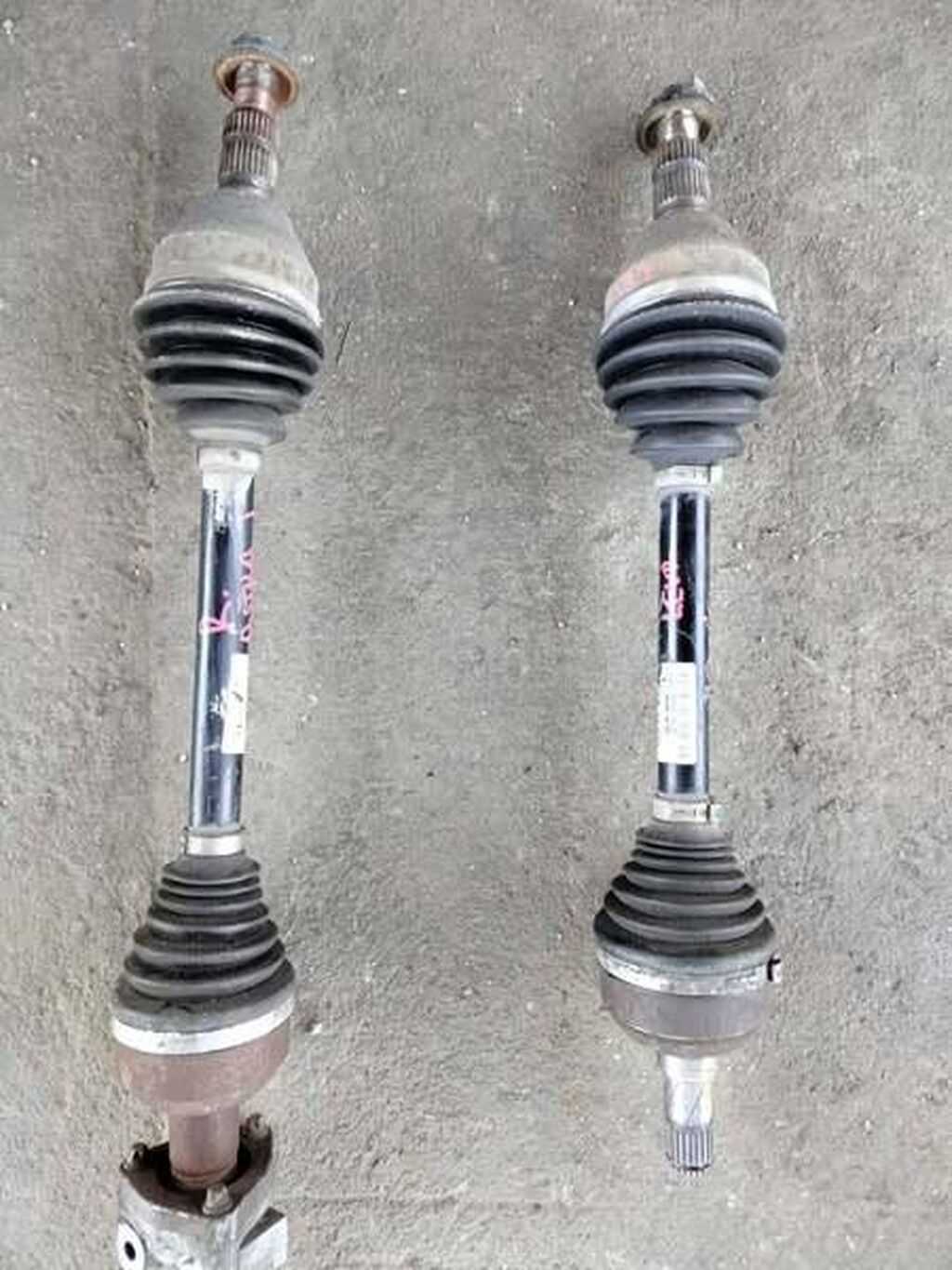 POLUOSOVINA ZA OPEL ASTRA J OD 2009. DO 2015. GOD. | Poluosovina