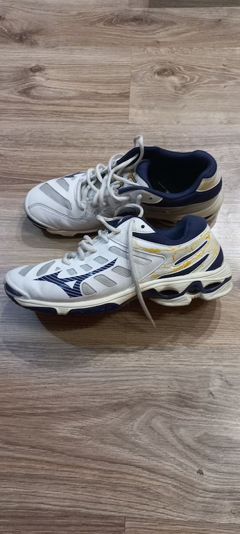 Mizuno Wave sportske patike za dvoranske sportove - Model: Mizuno