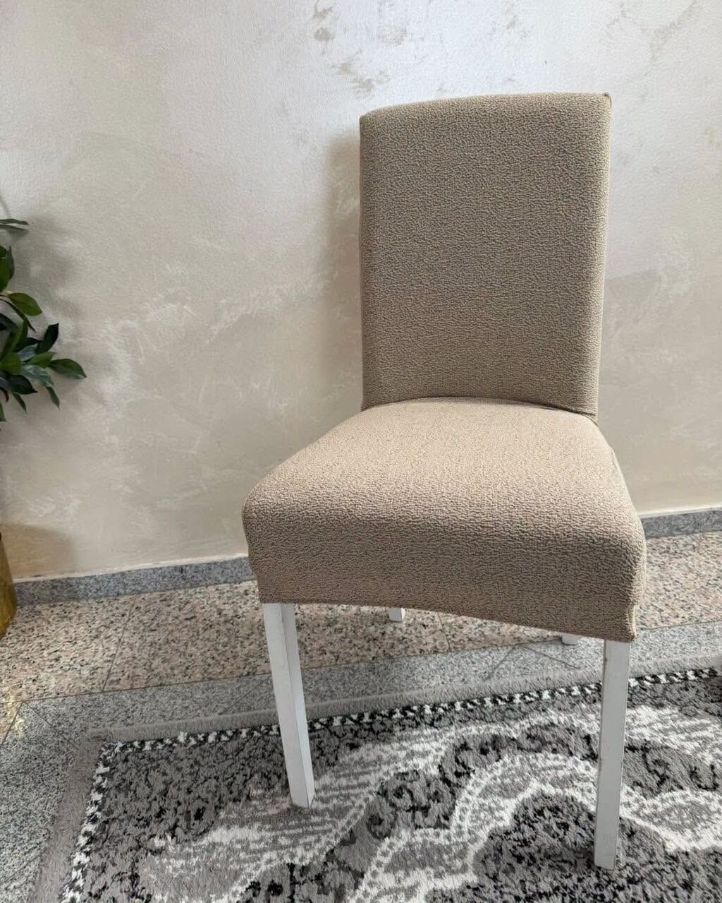 Rastegljive navlake za stolice bez karnera 6 komada samo 2850 dinara