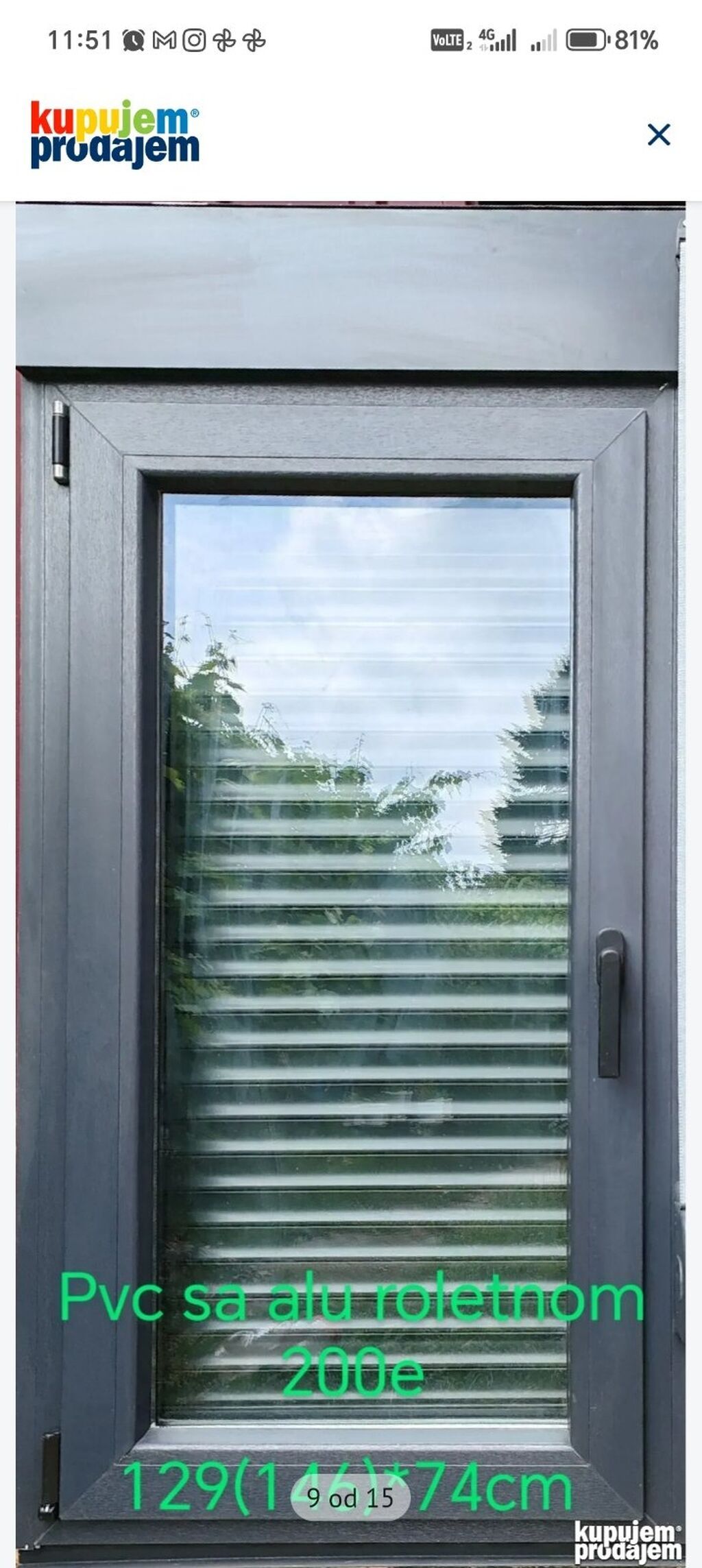 PVC prozor sa alu roletnom. - Materijal: PVC profil u sivoj boji -