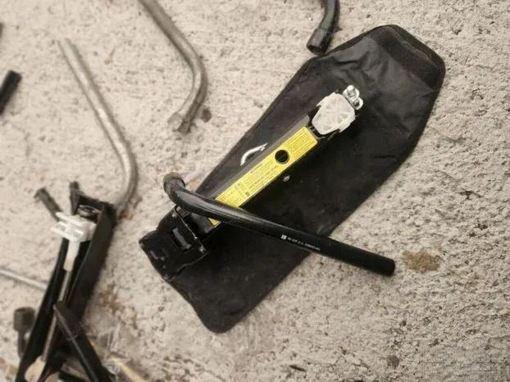 DIZALICA I KLJUC ZA OPEL CORSA C D ASTRA G ZAFIRA | Dizalica i kljuc