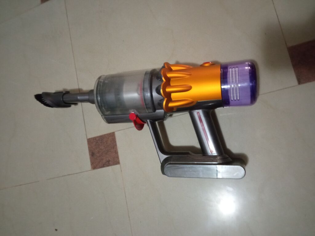 Bežični ručni usisivač Dyson V15 - Model serije S3E (vidljivo na