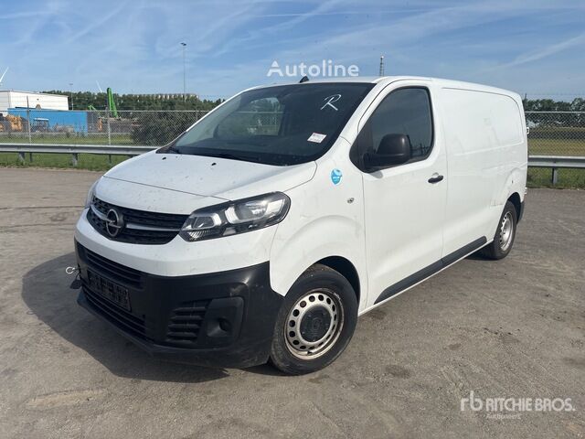 Prodaje se Opel Vivaro 1.5 minibus furgon na aukciji