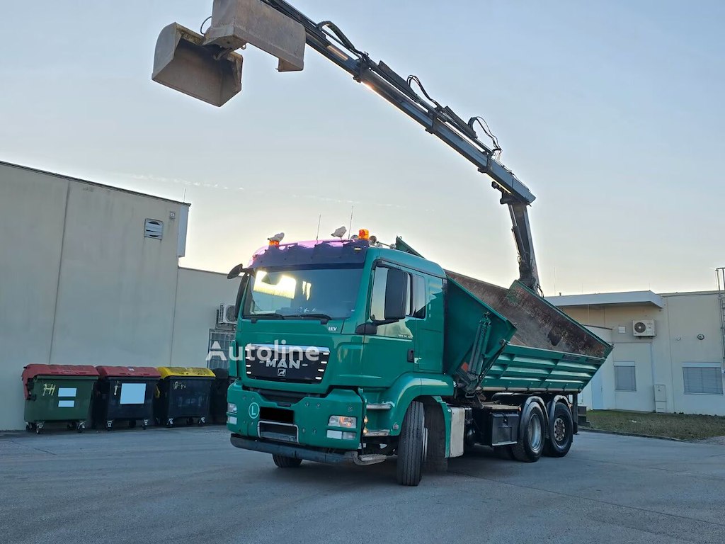 MAN TGS 26.400 2 way tipper truck + Crane kiper