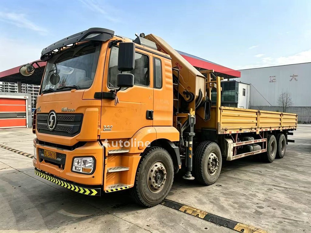 Sachman M3000 kamion s ravnom platformom