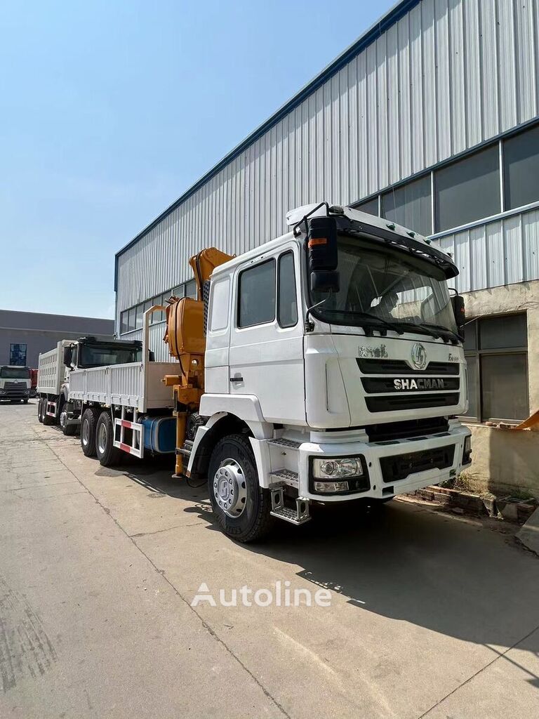 Shacman F3000 kamion s ravnom platformom