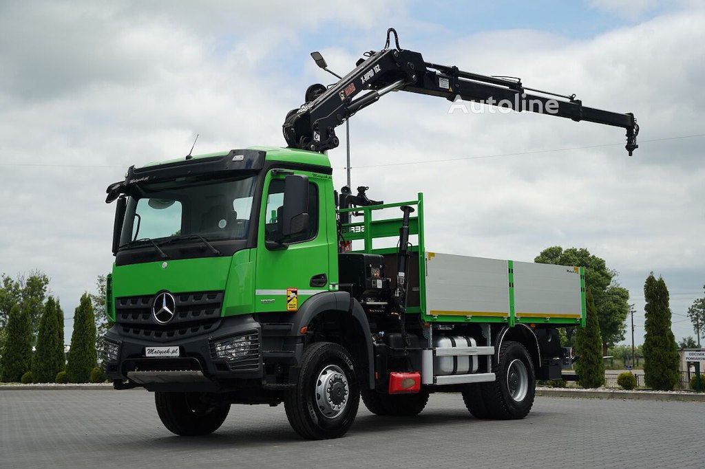 Mercedes-Benz AROCS 1835 kamion s ravnom platformom
