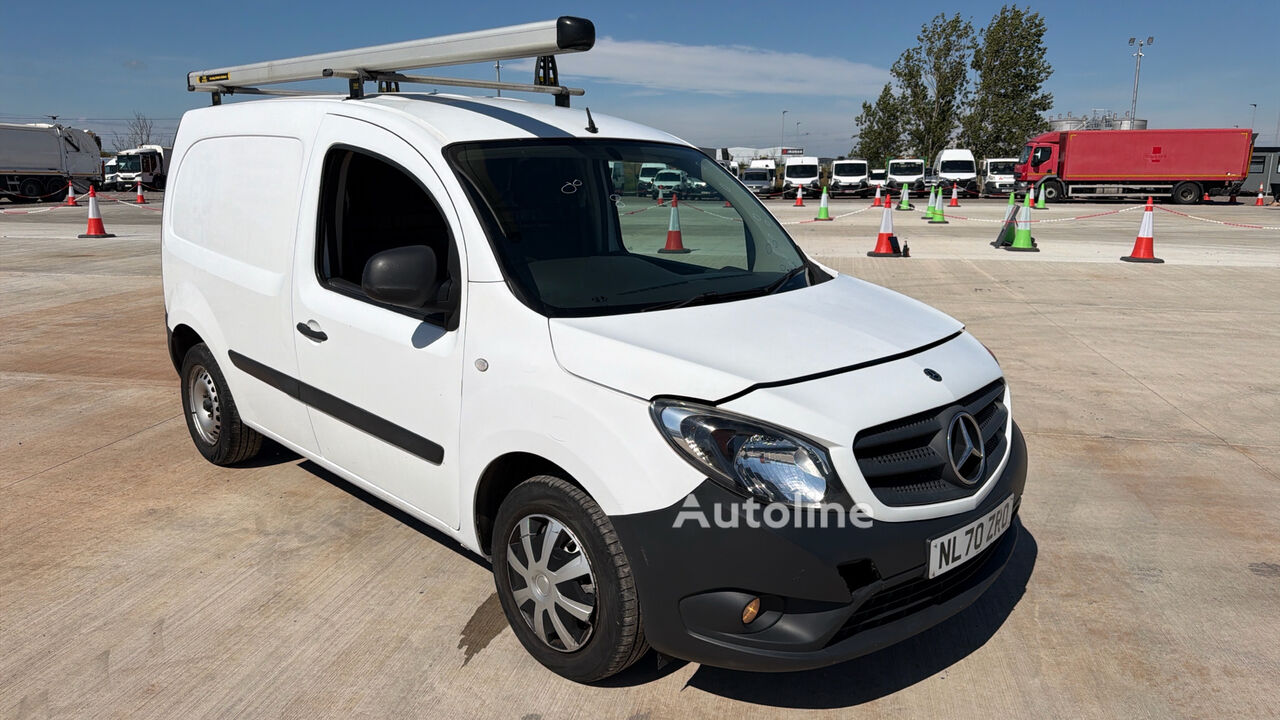 Prodaje se Mercedes-Benz Citan 109CDI Pure Van laki furgon na aukciji