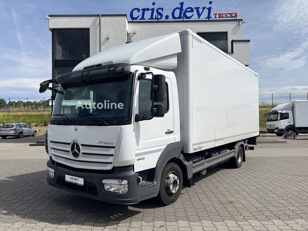 Mercedes-Benz Atego 823 4x2 Koffer LBW kamion furgon