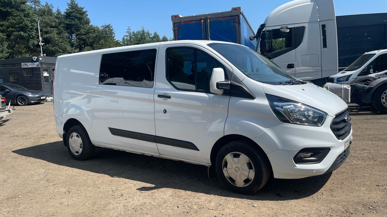 Prodaje se Ford TRANSIT CUSTOM 2.0 EcoBlue TREND L2 kombi minibus na aukciji