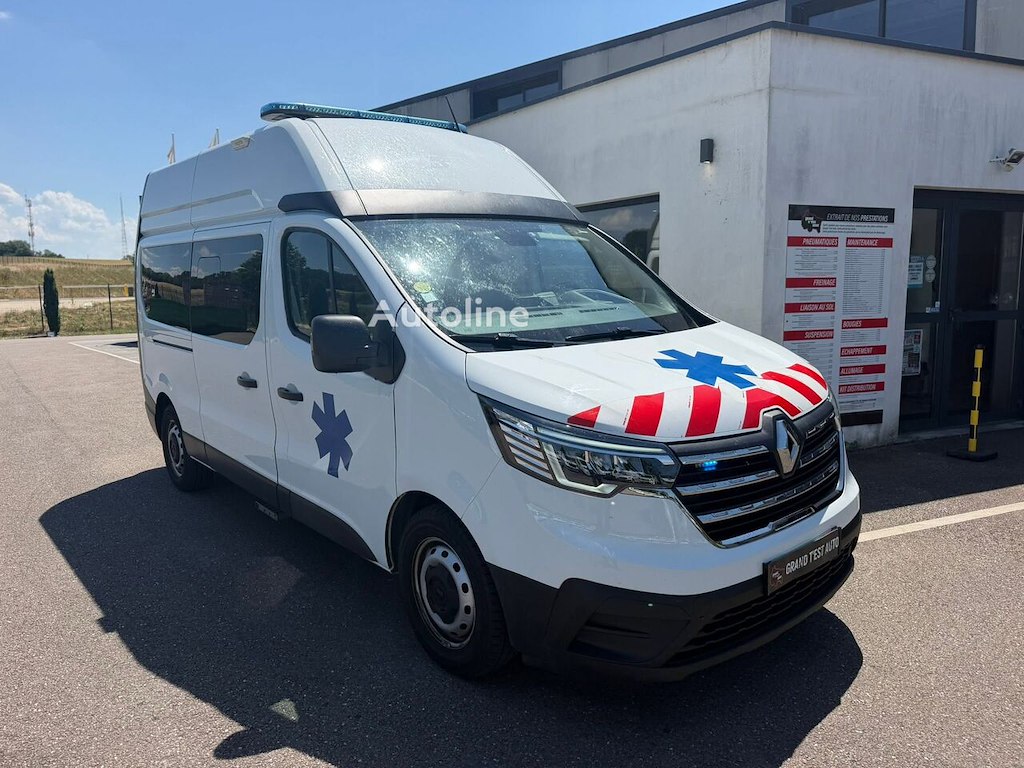 Renault Trafic 2.0 vozilo hitne pomoći