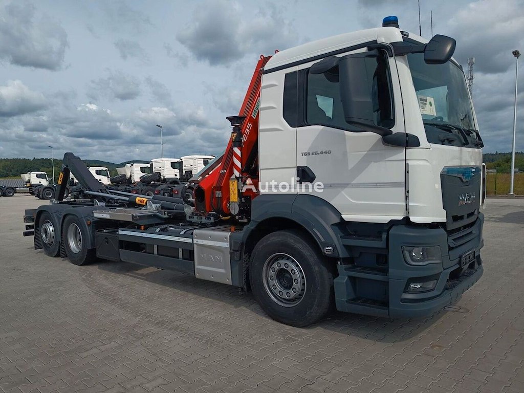 Novi MAN TGS 26.440 6X2 HYVA 20-57-S/FASSI 235 2026 kamion rol kiper